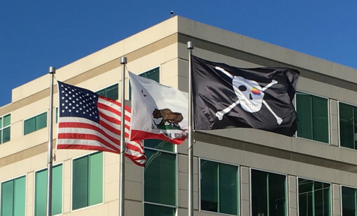 Apple 40 vuotta – piraattilippu salossa! | Mobiili.fi