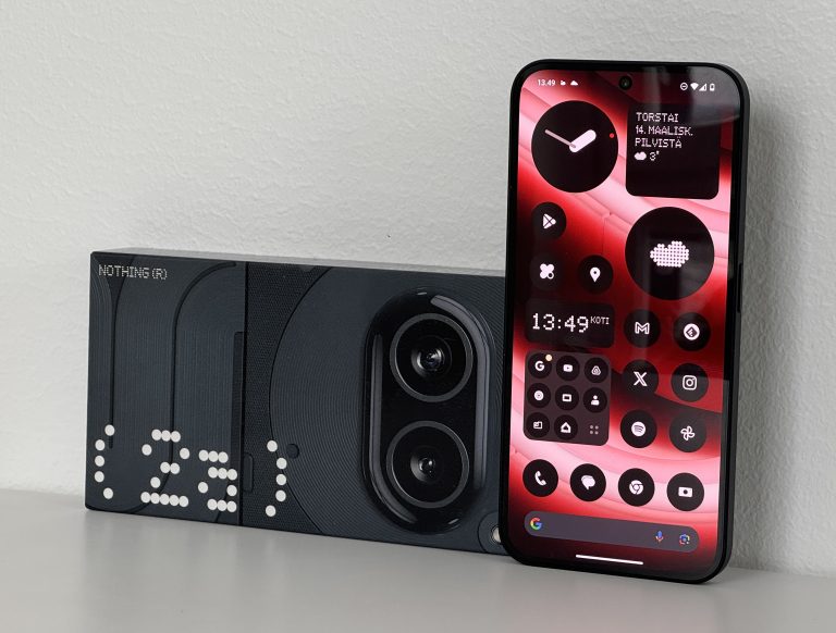 Arvostelussa Nothing Phone (2a): Hyvä puhelin alle 400 eurolla | Mobiili.fi